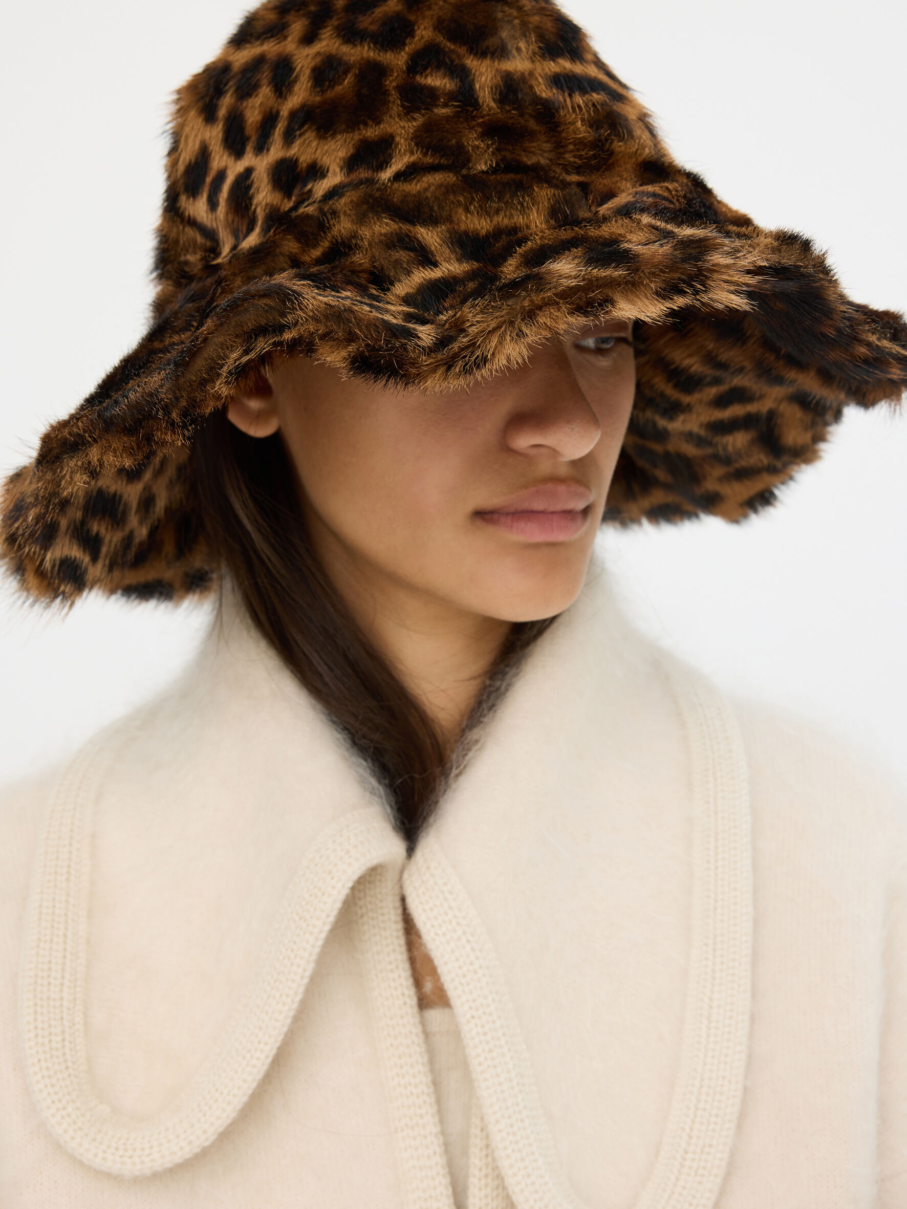 Lailo lamb leather hat - Buy sfra-bmb-storefront-catalog online | By ...